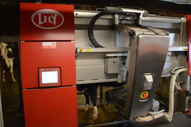 1 stk. brugt Lely A3 Next malkerobot | køb dem lige her!